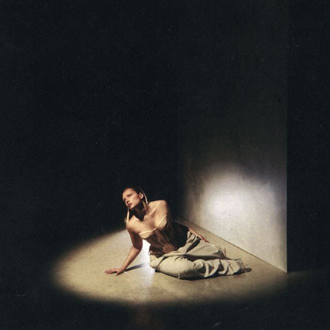 VIOLETA PRESENTA SU ÁLBUM DEBUT HOMÓNIMO INSPIRADO EN "LA TRAVIATA" - GTS | GTS